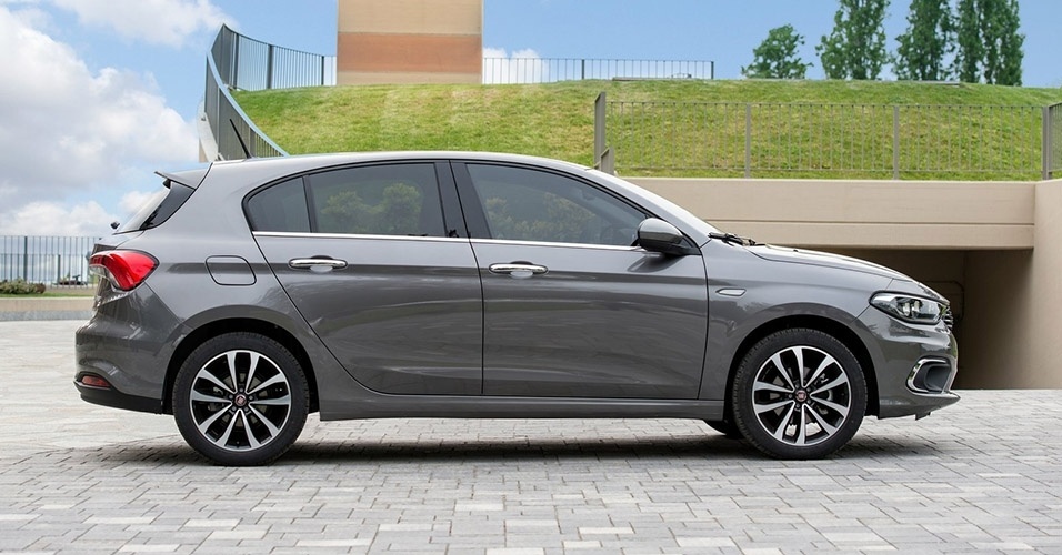 Fotos: Fiat hatch e perua completam a família Tipo - 04/05/2016 - UOL ...