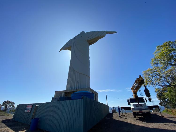 Exclusivo: entramos no 'coração' da estátua do maior Cristo do Brasil ...