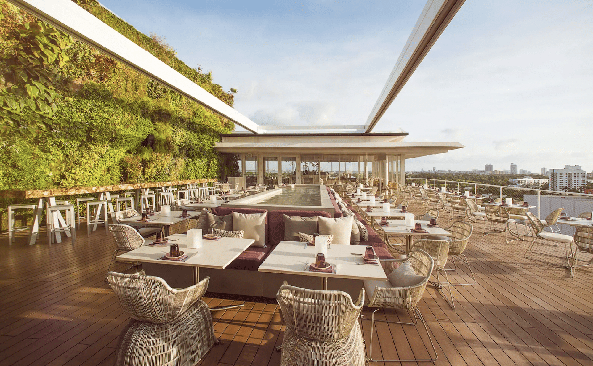 15 dos bares e restaurantes nas alturas mais bonitos do mundo
