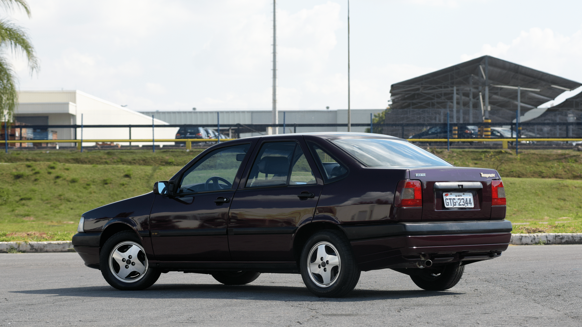 Fiat Tempra foi história de sucesso e ainda atrai jovens motoristas ...