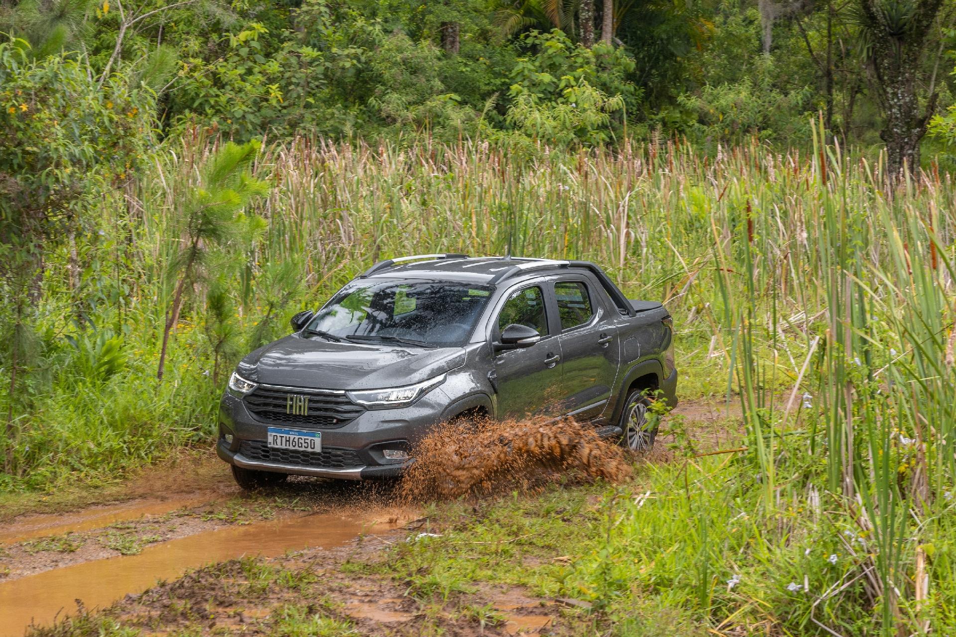 Fotos: Fiat Strada Ranch: nova versão de topo estreia câmbio automático ...