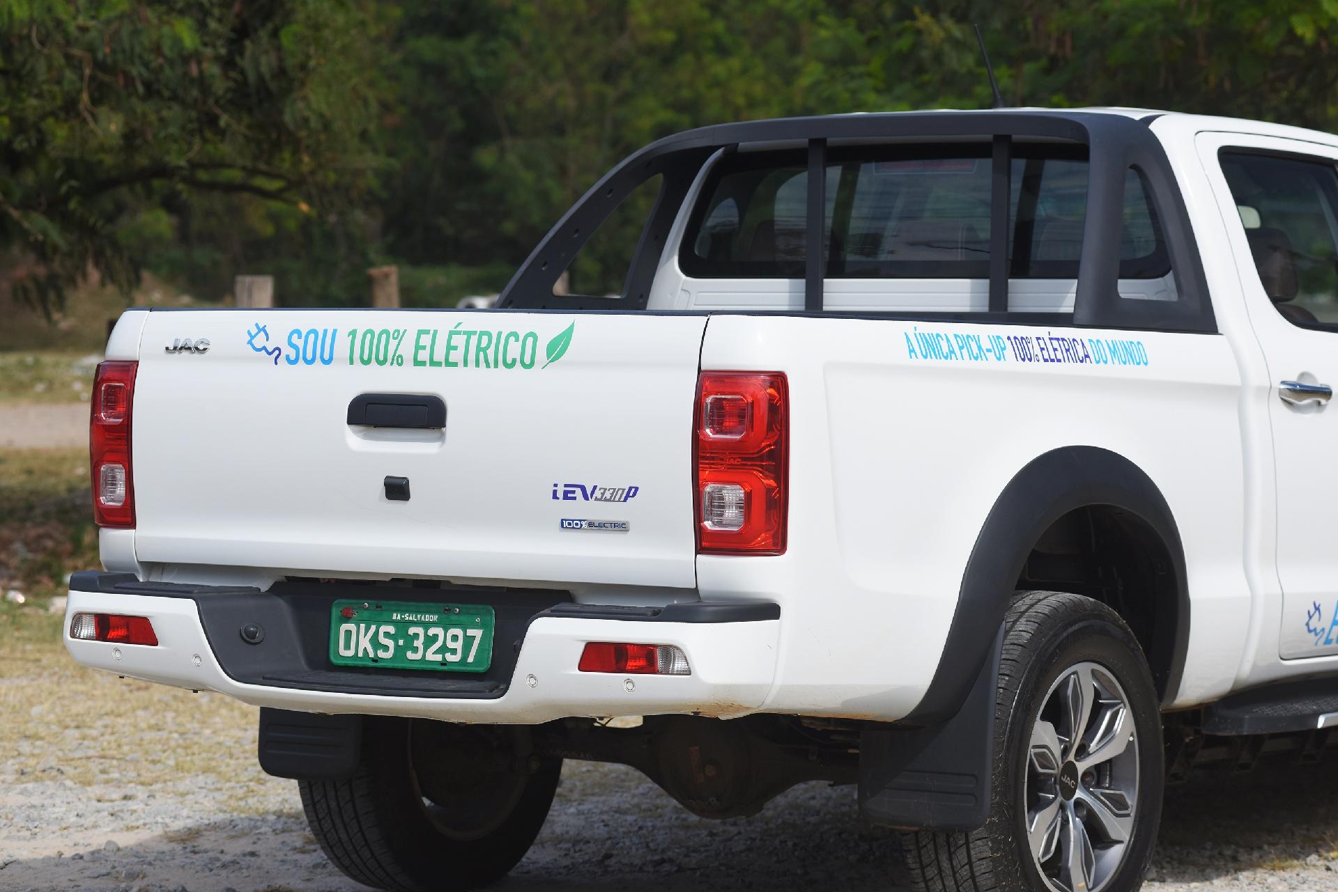 Fotos: Avaliação: conheça a JAC iEV 330P, a 1ª picape elétrica do mundo ...