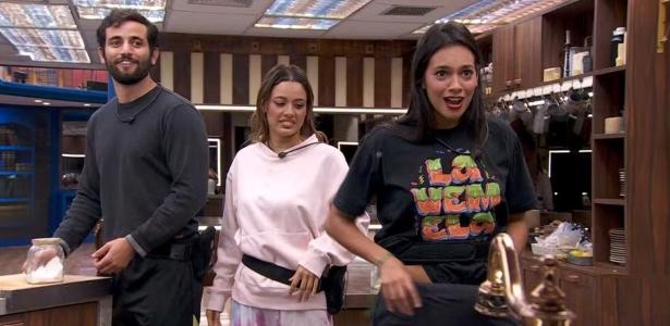 BBB 24: Brothers mostram bumbum em brincadeira após Paredão