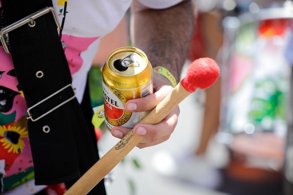 No 17° desfile do Bloco do Pasmado, tradição e novidade estão de mãos ...