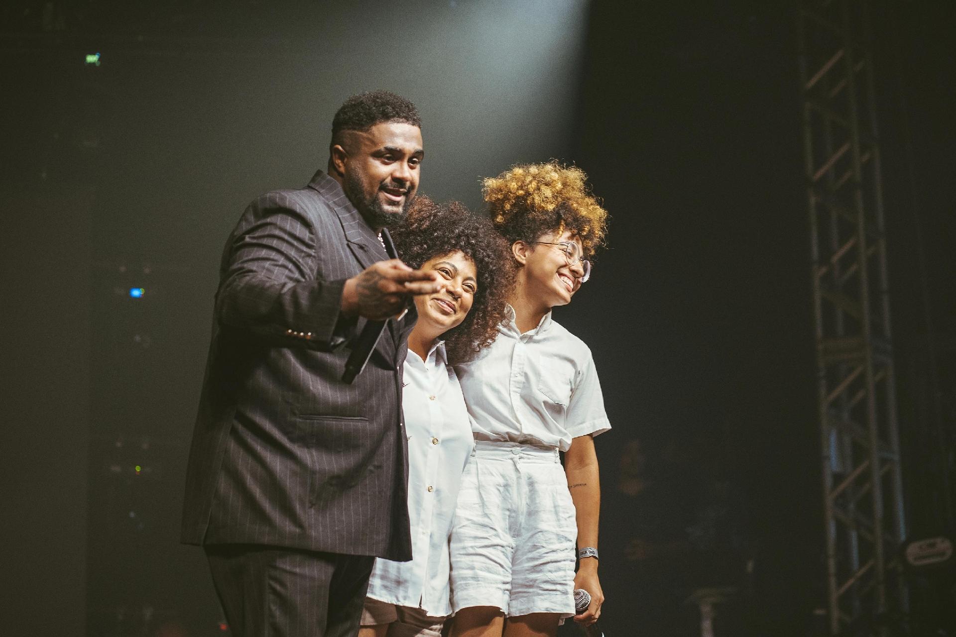 Baco Exu do Blues mostra o poder de "Bluesman" em lançamento em São ...