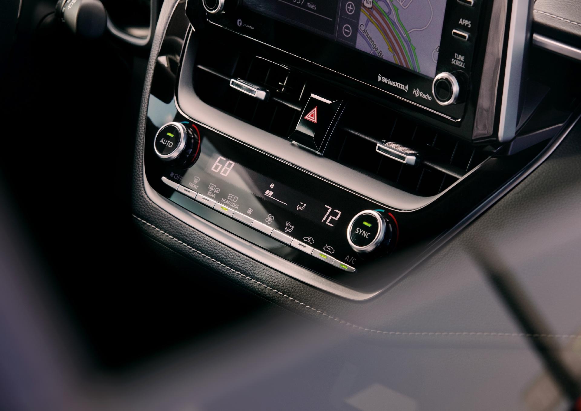 Novo Toyota Corolla; veja spoilers que o hatch entrega do sedã