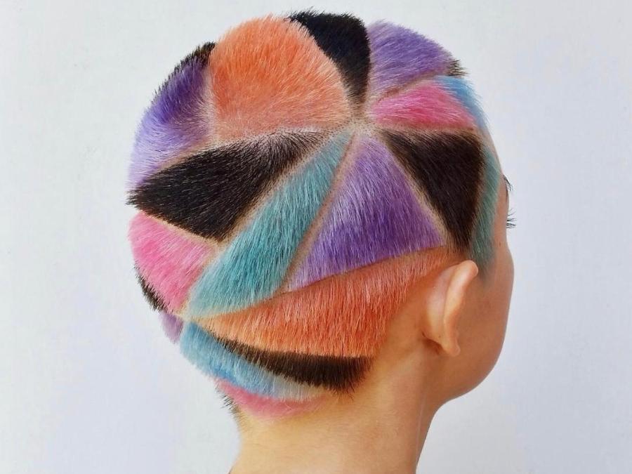 Carecas estampadas: inspire-se em técnica que colore fios curtíssimos