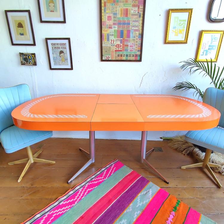 Mesa de fórmica voltaram com tudo na decoração