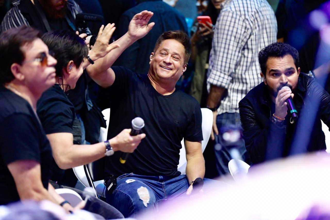 Show Amigos 20 Anos: O que esperar da turnê dos sertanejos