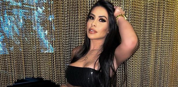 Musa fitness revela que namorado terminou por ela engordar 2kg