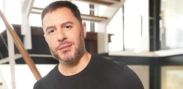 Ricardo Tozzi chama a atenção de fãs com visual: 'O que aconteceu?'