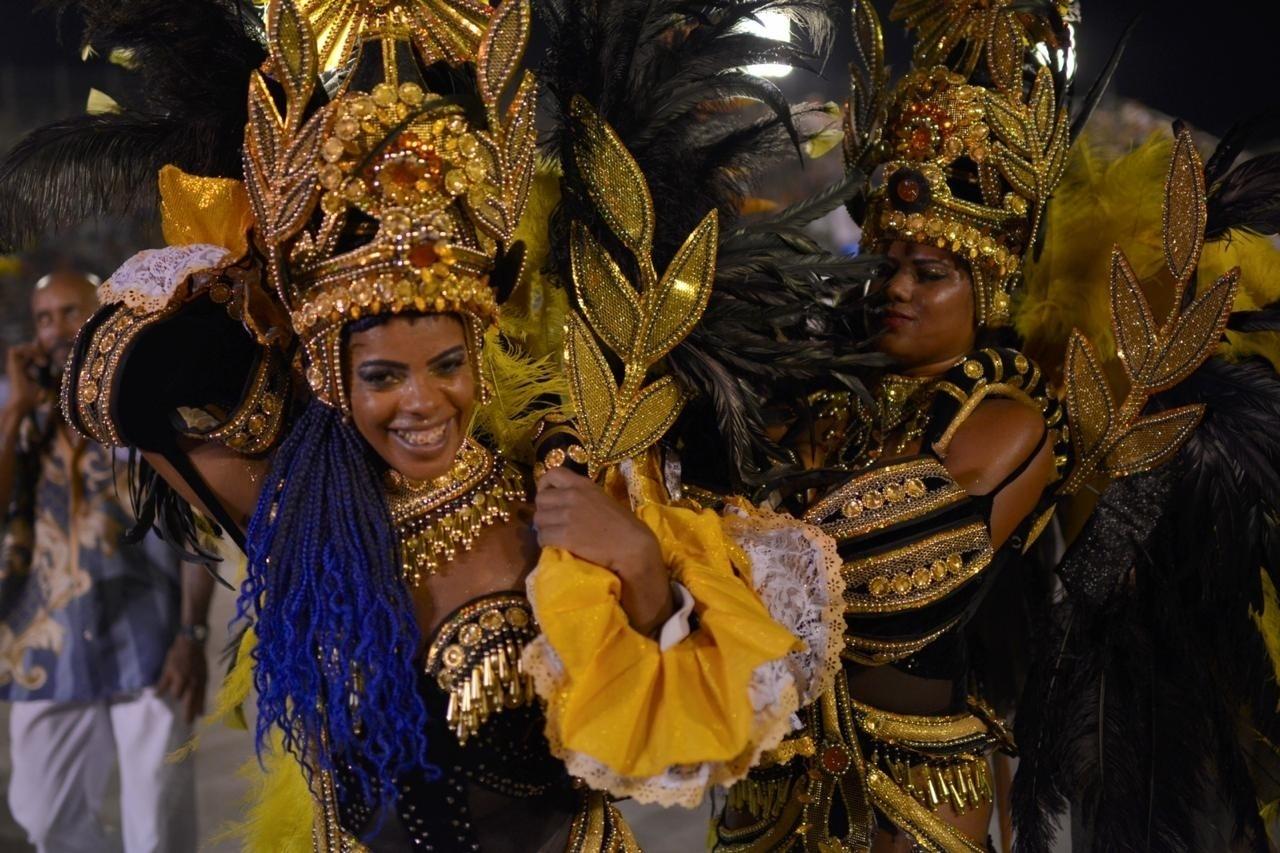 Veja os bastidores do segundo dia de desfile do Carnaval do Rio 2019 ...