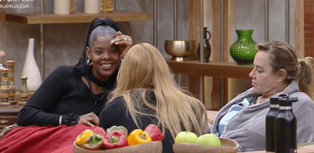 A Fazenda: Suelen conta estratégias para roça: 'Estou muito jogadora'