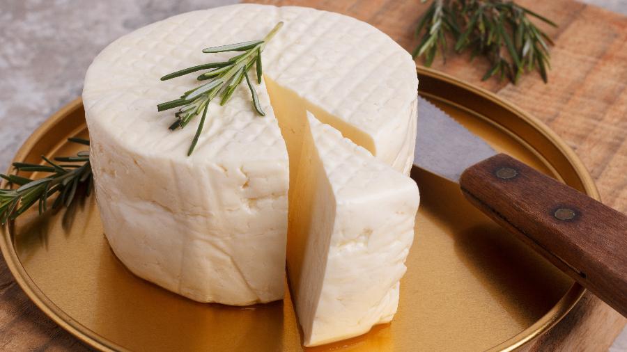 Queijo na dieta? Pode, sim! Aproveite os benefícios do minas frescal