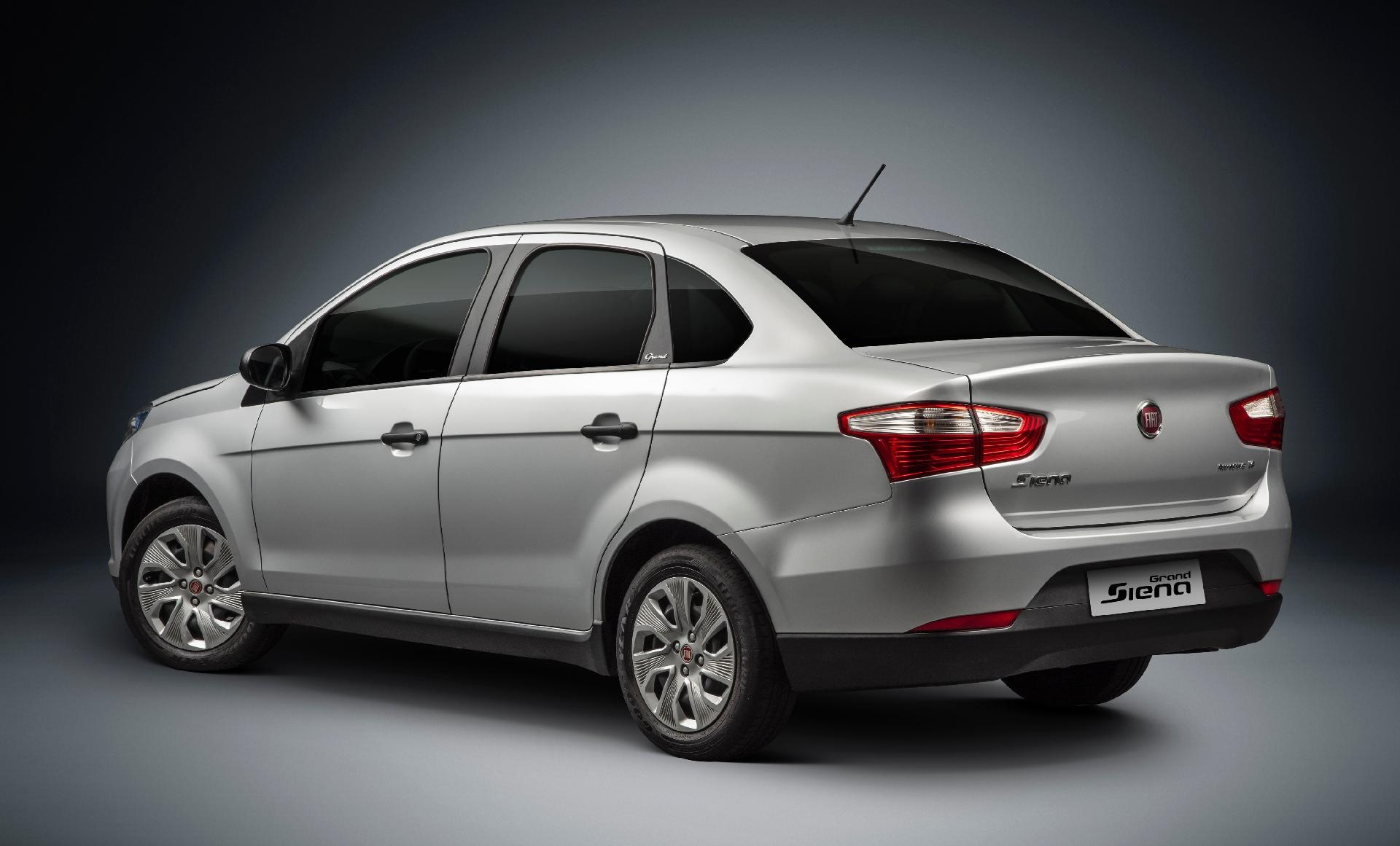 Fiat Grand Siena 1.4 é preparado de fábrica para GNV; fotos