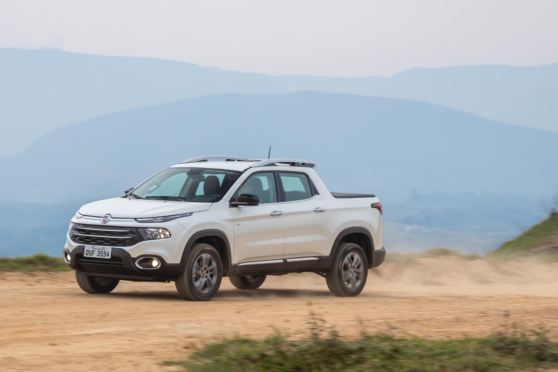 Veja como é a Fiat Toro 2020 Volcano flex