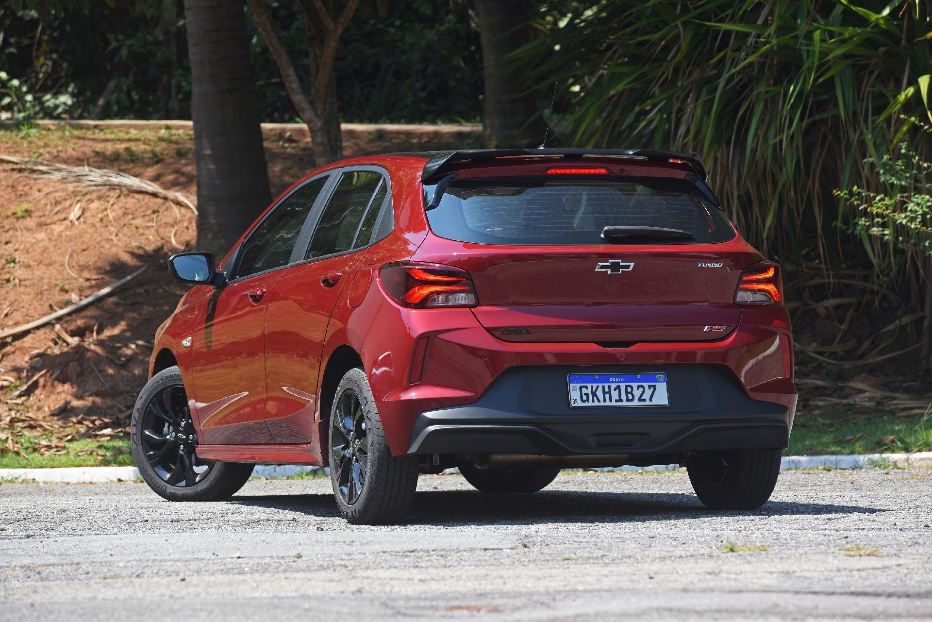 Chevrolet Onix RS: avaliamos a nova versão da linha 2021 do líder de vendas