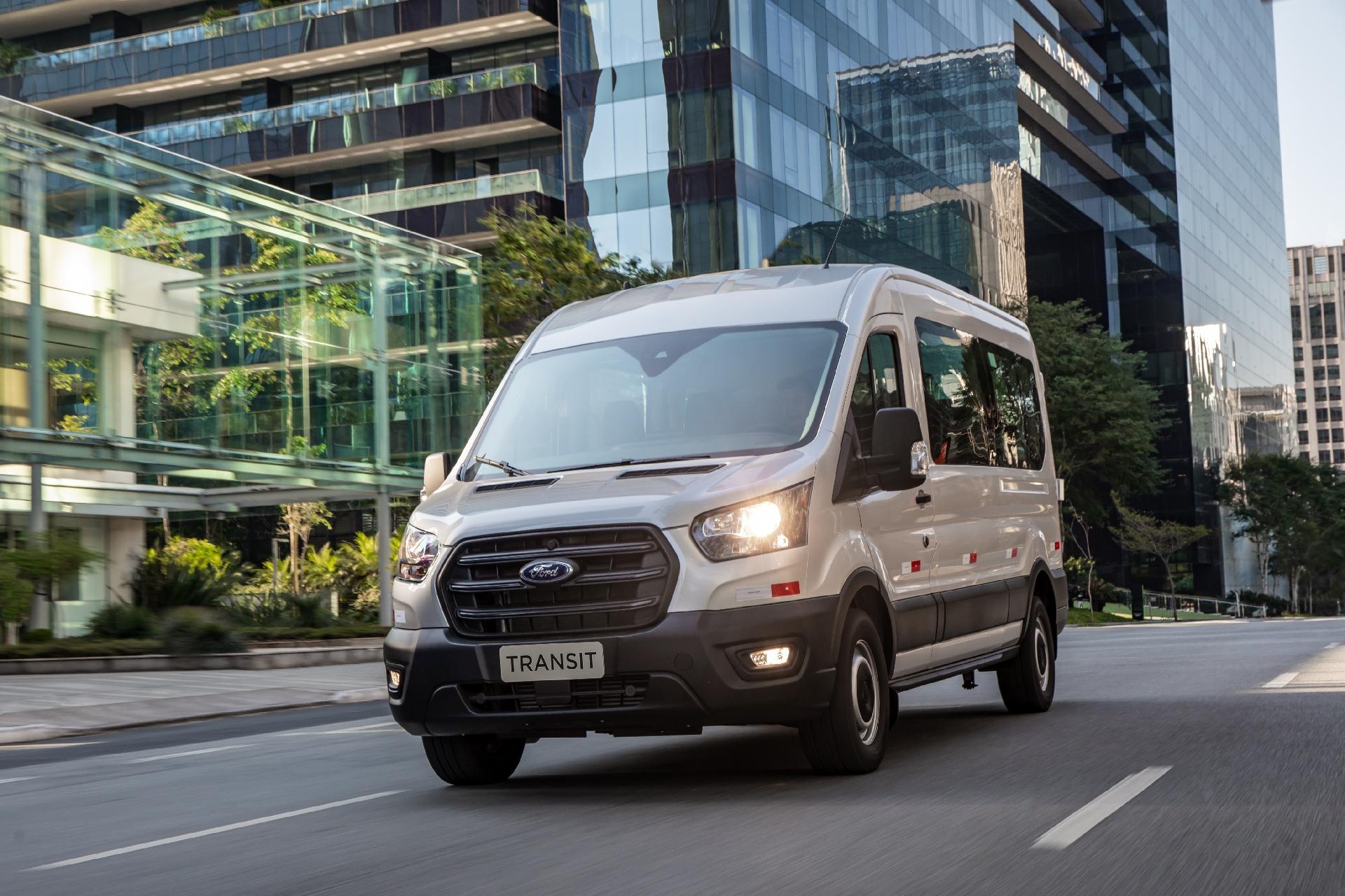 Ford Transit retorna ao Brasil após 7 anos e quer conectividade como ...