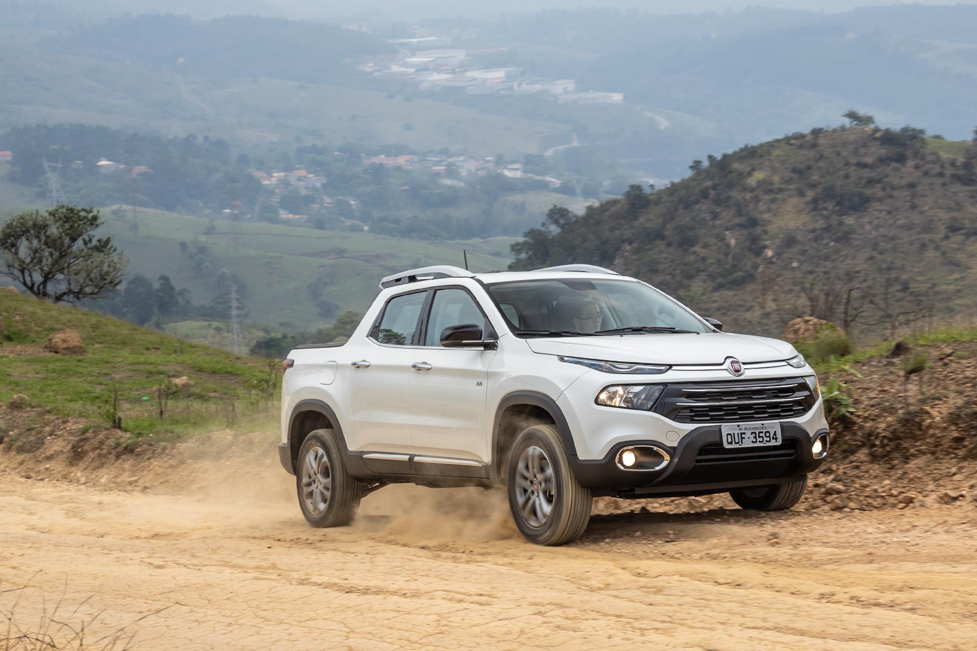 Veja como é a Fiat Toro 2020 Volcano flex