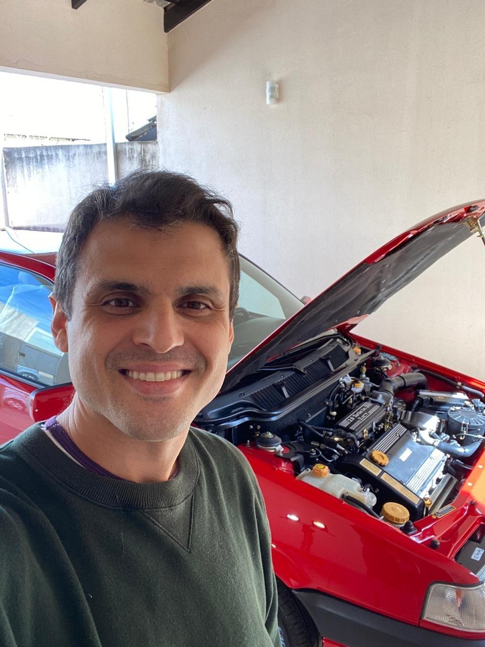 Fiat Tempra Stile 1996 é restaurado e recupera raro interior bege