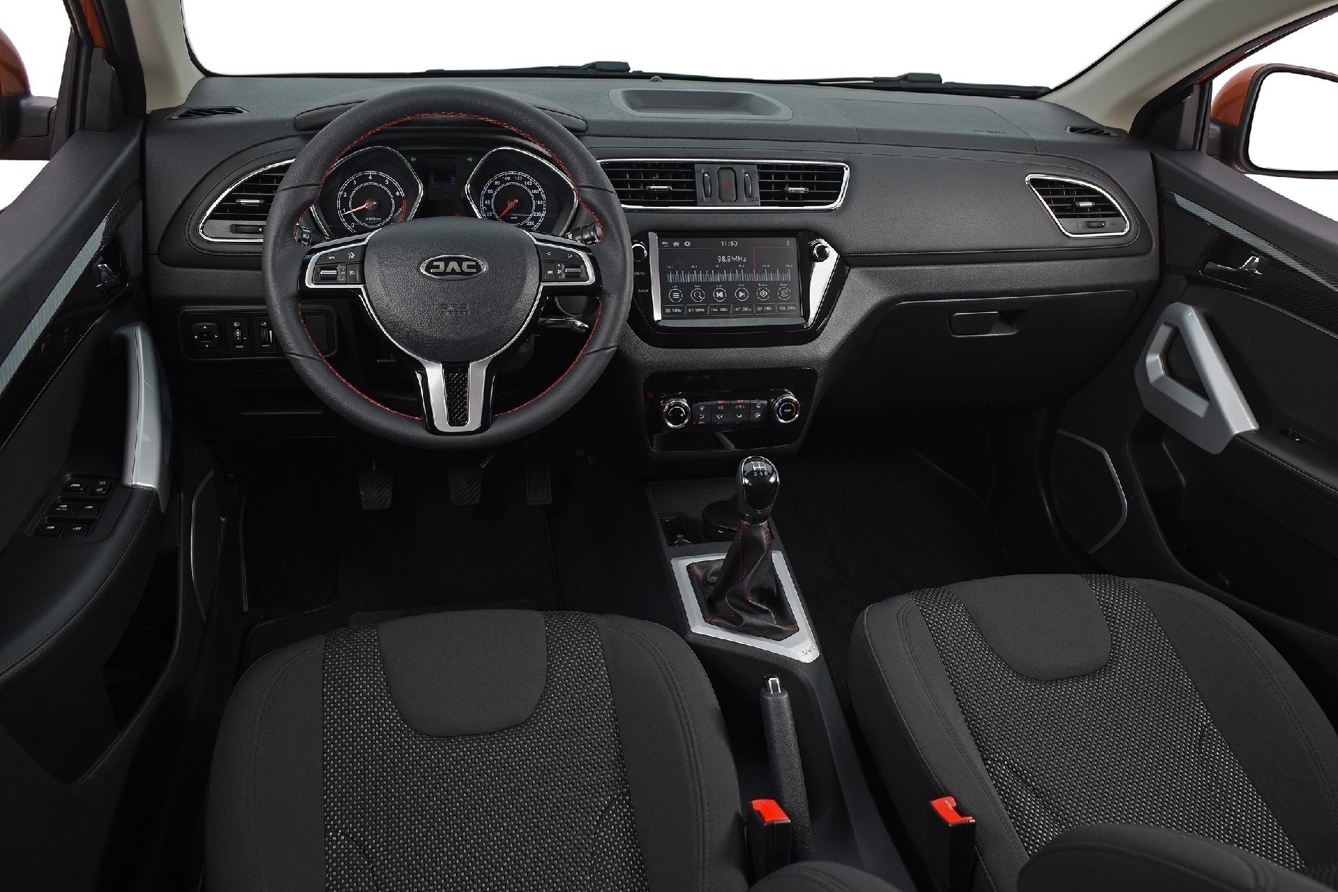 Fotos: Conheça em detalhes o JAC T40 - 05/08/2017 - UOL Carros