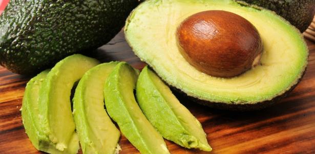 Joga sementes de frutas fora? Algumas têm mais nutrientes que a polpa