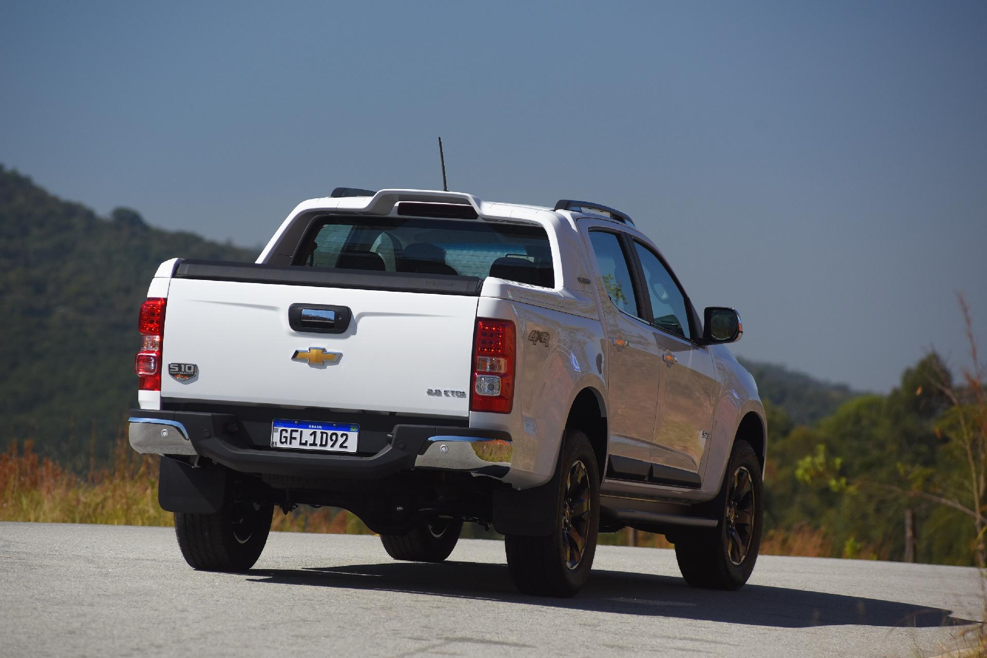 Duelo: Chevrolet S10 x Ford Ranger