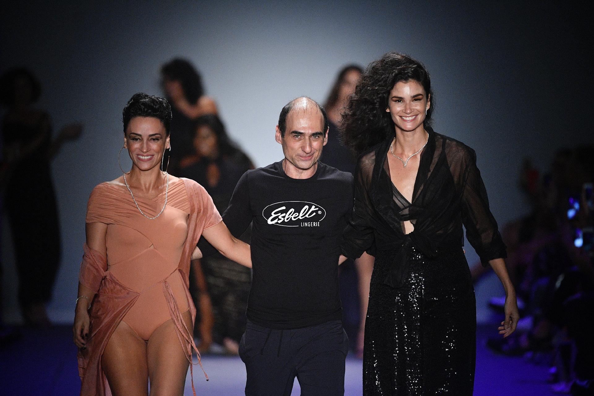 Fotos: SPFW: Amir Slama leva moda praia diversa a desfile de 30 anos de ...