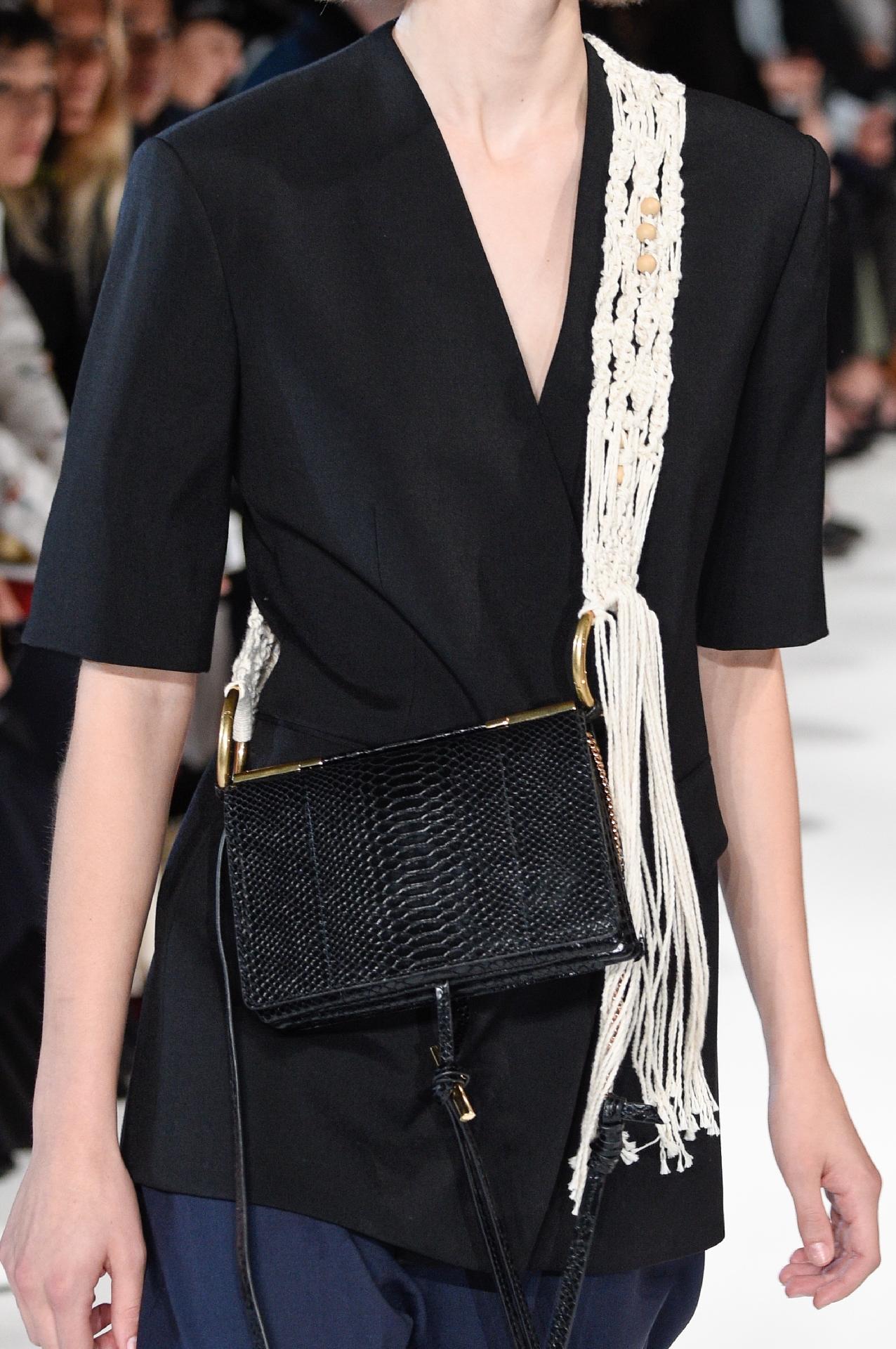 Fotos: Bolsas da Semana de Moda de Paris fogem do óbvio. Veja 10 ...