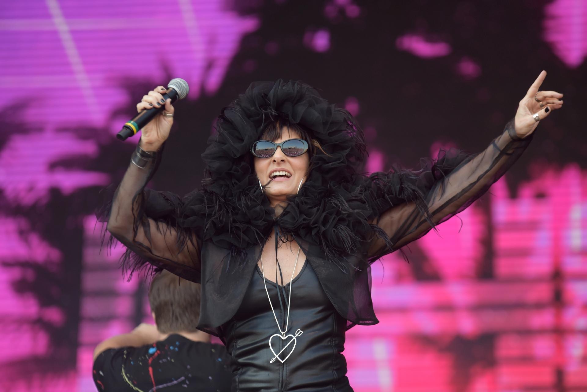 Ludmilla e Funk Orquestra transformam Rock in Rio em baile de favela ...