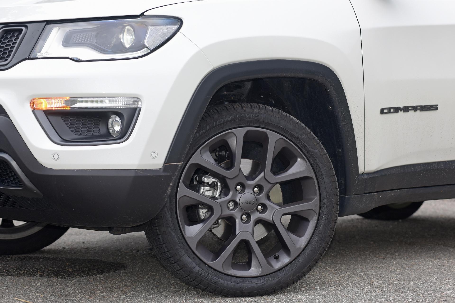 Jeep Compass 2021 chegará com apenas uma mudança: o preço mais caro ...