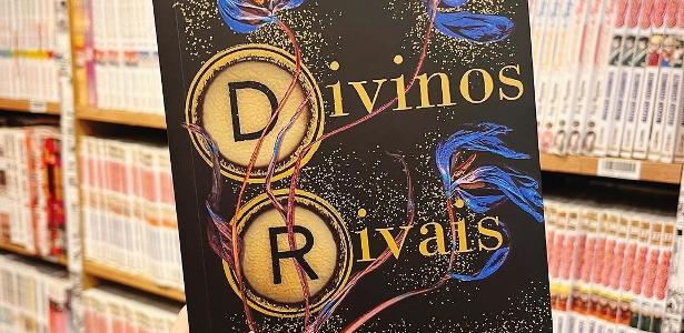 'Divinos Rivais' é perfeito pra quem gosta de Taylor Swift; Resenha