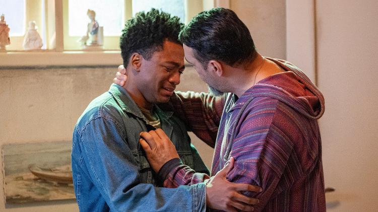 Três Graças: Misael morre após ser atropelado? Personagem de Belo vive ...