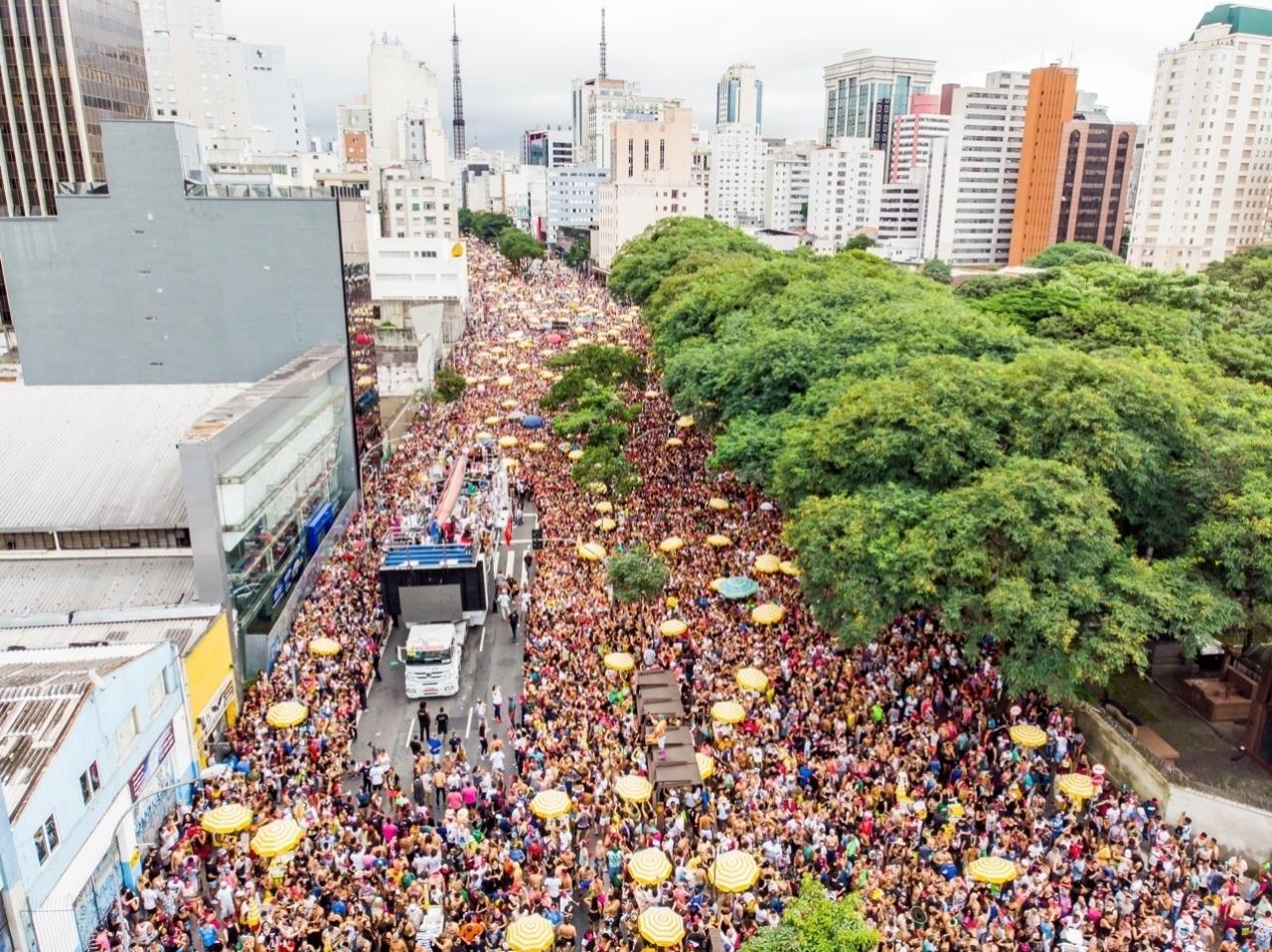 Daniela Mercury encerra Carnaval de rua em SP com 6 horas de show ...