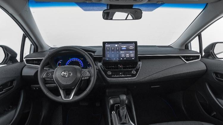 Toyota Corolla ganha versão híbrida mais barata; preço e equipamentos