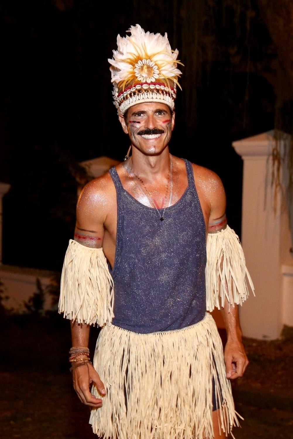 Fotos: Baile da Arara: Sabrina, Santoro, Mariana Ximenes e mais famosos ...