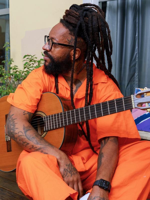 Rael lança EP na quarentena para músicas funcionarem como respiro e ...