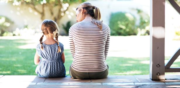 Sabe o que é incesto emocional? Veja se você foi vítima e mude esse ...