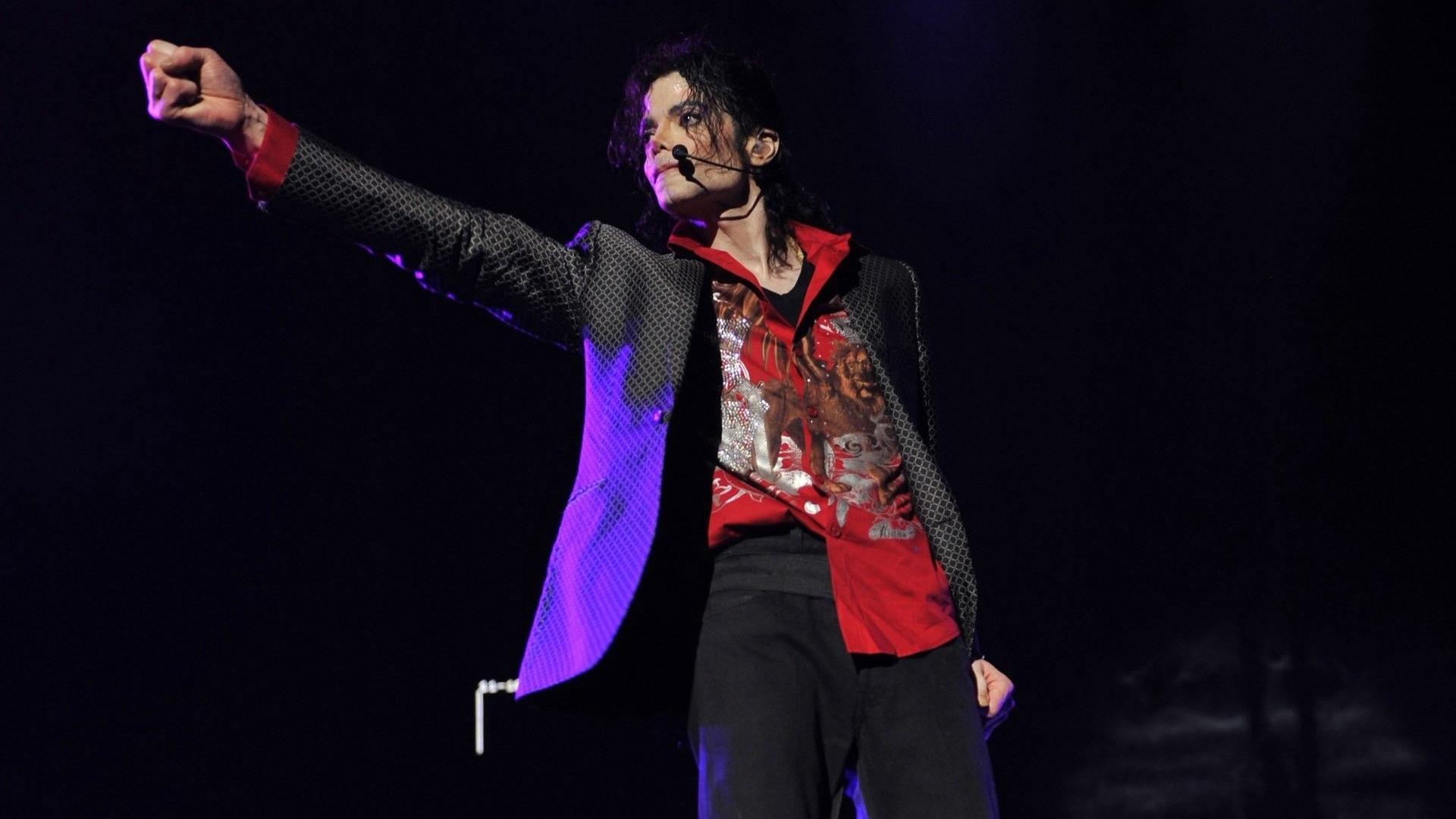 Qual é a imagem de Michael Jackson para o público dez anos após a sua ...