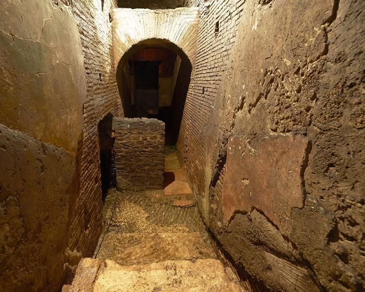 Fontana di Trevi esconde sítio arqueológico subterrâneo; conheça