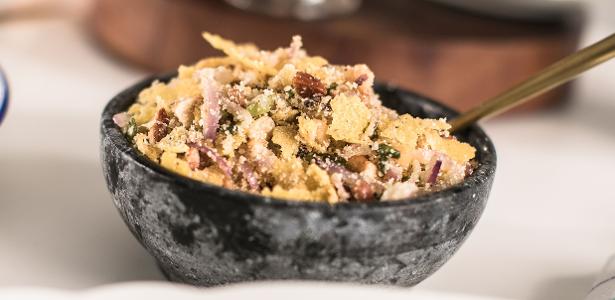 Como fazer farofa: veja passo a passo e ingredientes