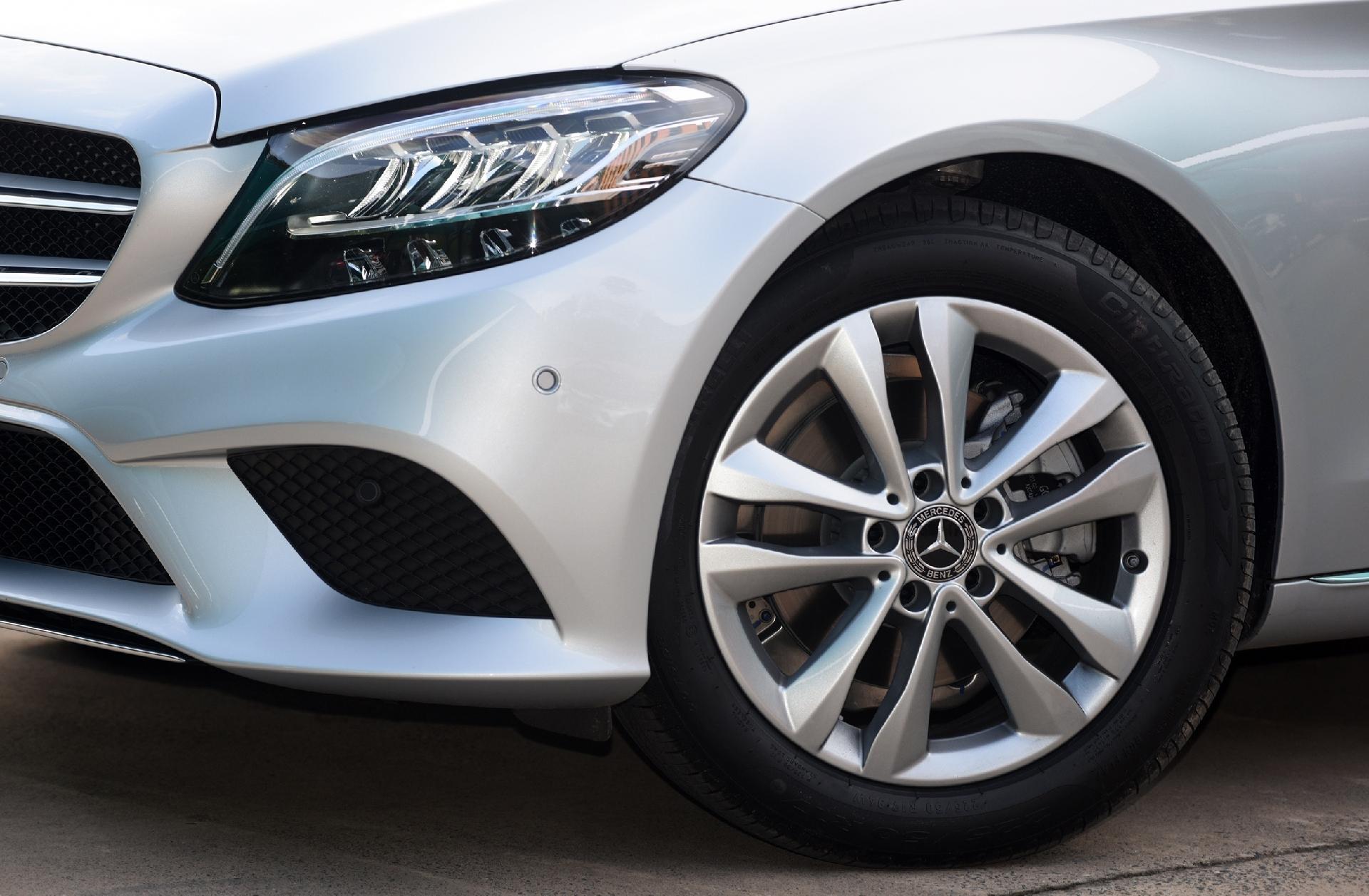 Mercedes-Benz Classe C 2019 custa R$ 187.900 e estreia no Salão