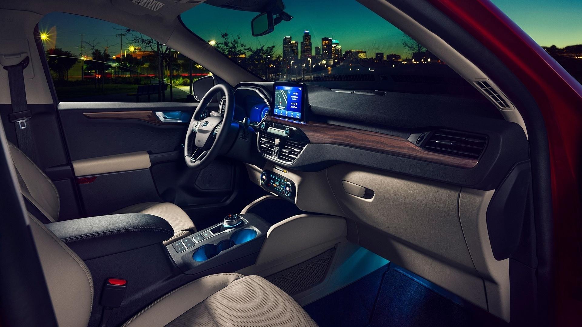 Como é o Ford Escape 2020