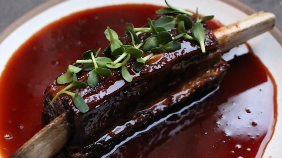 Restaurante Capincho aposta em sabores do Pampa em Porto Alegre