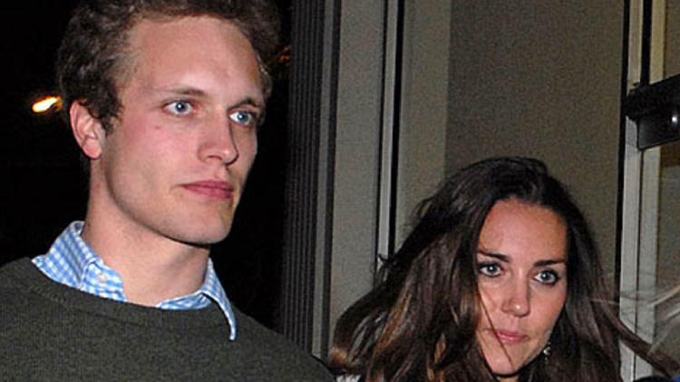Príncipe William terminou com Kate por telefone em 2007
