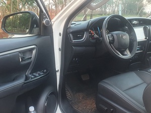 Por que o Toyota SW4 é tão caro e para que perfil de cliente vale a ...