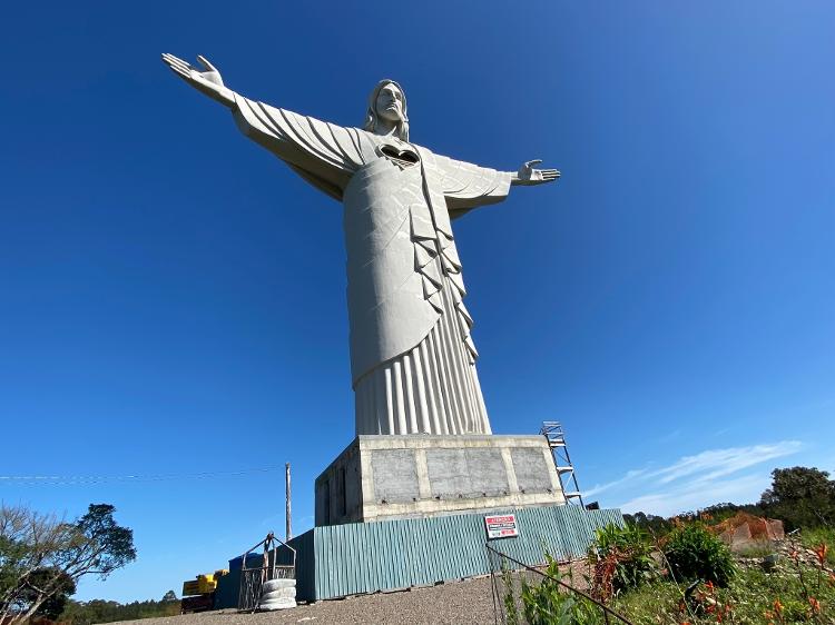 Exclusivo: entramos no 'coração' da estátua do maior Cristo do Brasil ...