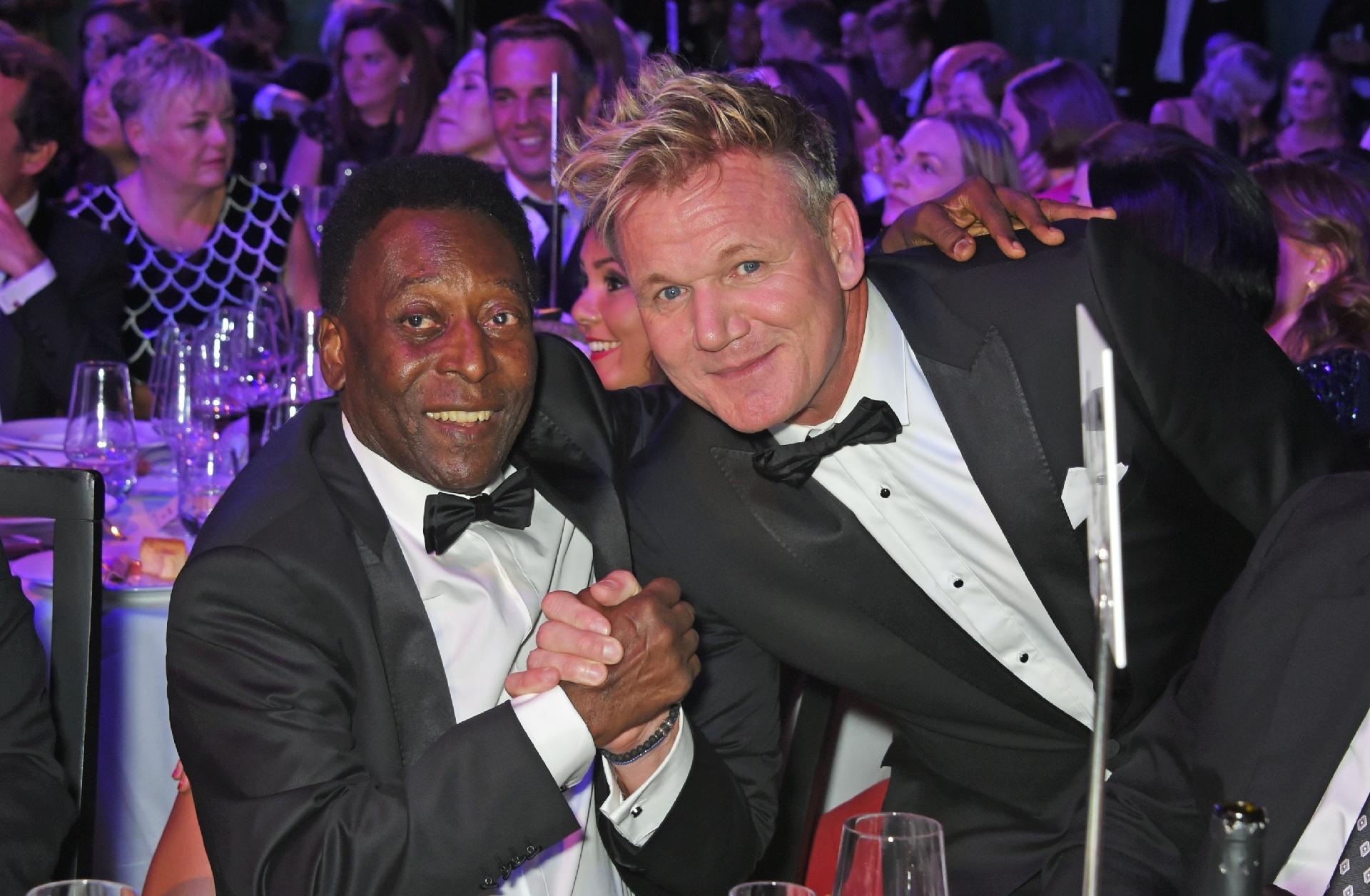 Fotos: Pelé e o mundo: as fotos que marcaram o rei como embaixador fora ...