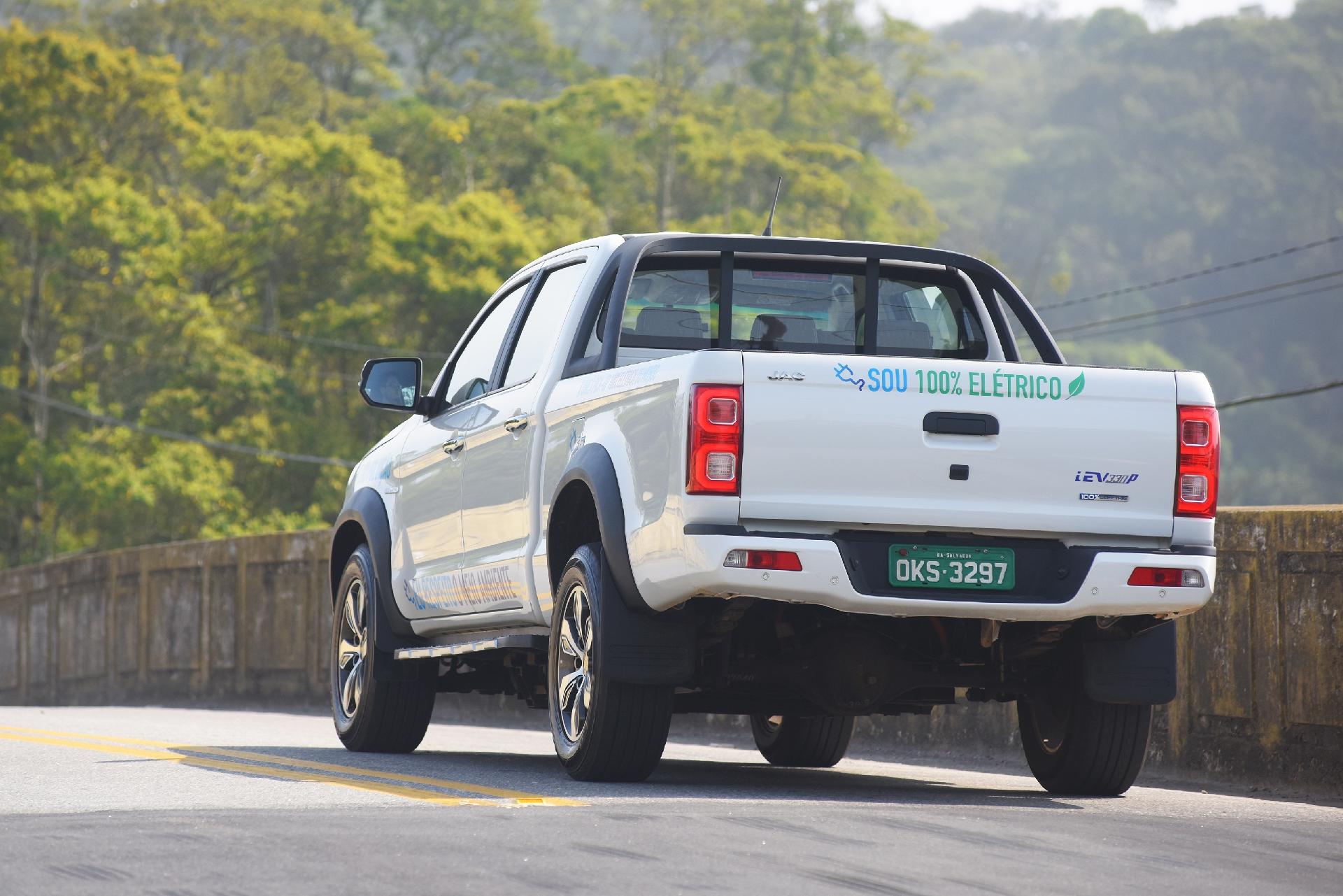 Fotos: Avaliação: conheça a JAC iEV 330P, a 1ª picape elétrica do mundo ...