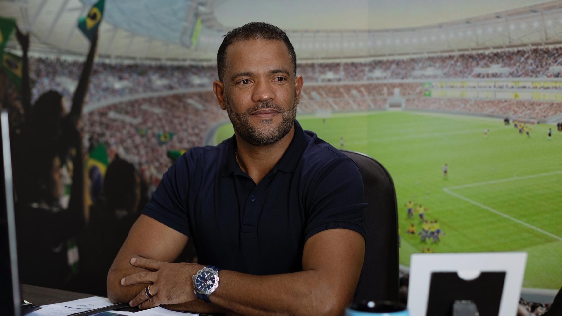 Como o futebol e a música transformaram a vida de Angelo Canuto